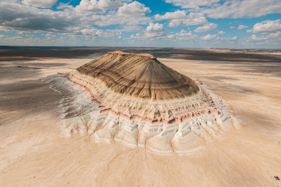 Бозжыра мен Каспий жағалауында Димаш Құдайбергеннің халықаралық жобасы ...