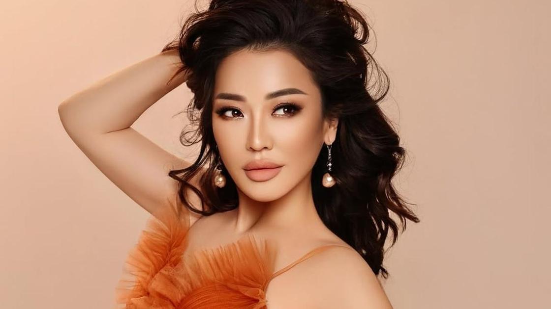 "Круто изменилась": Маржан Арапбаева в воздушном платье впечатлила фанатов