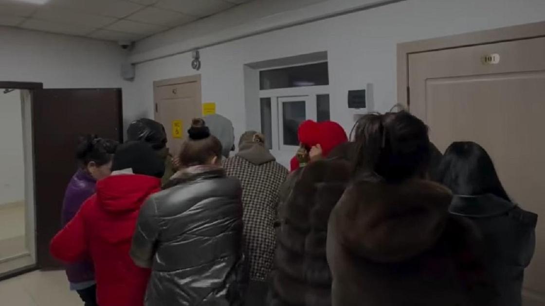 Еще в одном городе Казахстана задержали девушек с сайта Kizdar.net (видео)